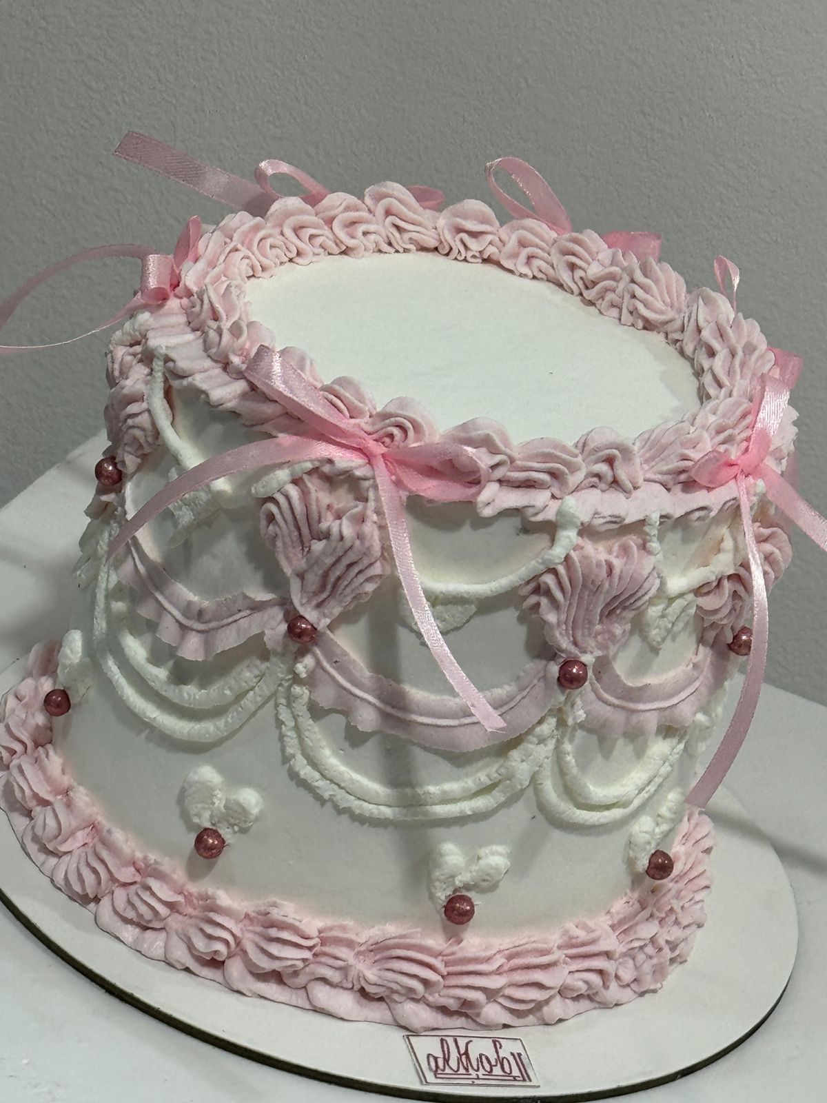 Cream classic Cake – ALHOB CAKERY